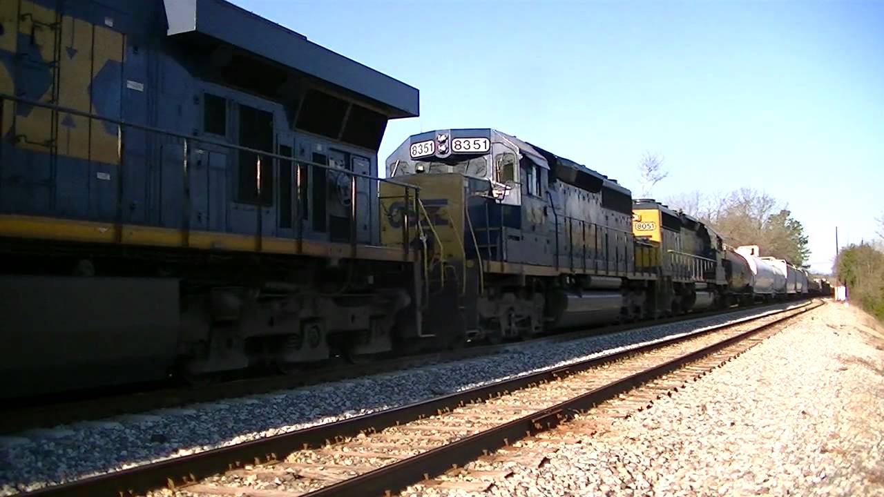 CSX 5320 Leads CSX Q581-02 w/ Conductor David Weathers in Graysville, GA - YouTube
