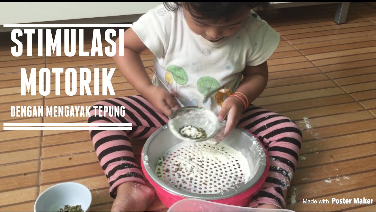 Stimulasi motorik dengan mengayak tepung | Membedakan bentuk halus dan ...