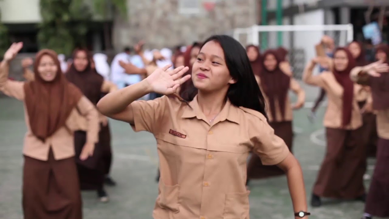 Profil SMK PGRI 1 Tangerang: "The Smart and Cyber School" - YouTube