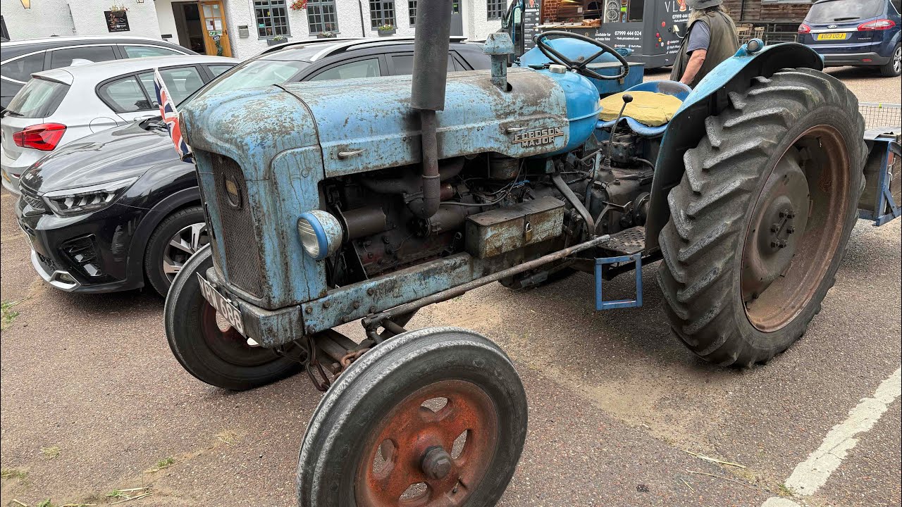 Vintage 1958 Fordson Major Tractor - YouTube