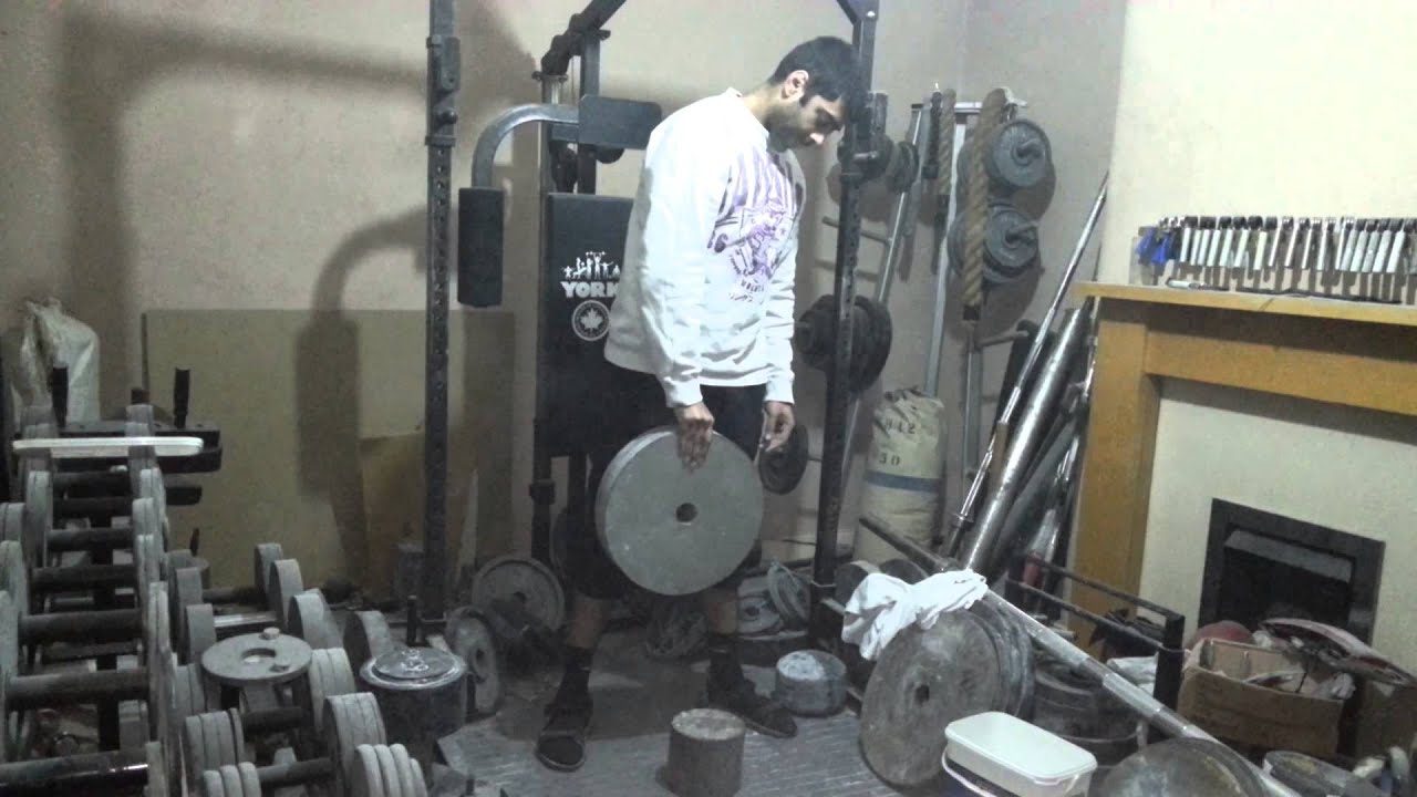 2 x 20kg 45s plate pinch both hands 80mm chalk free plates - YouTube