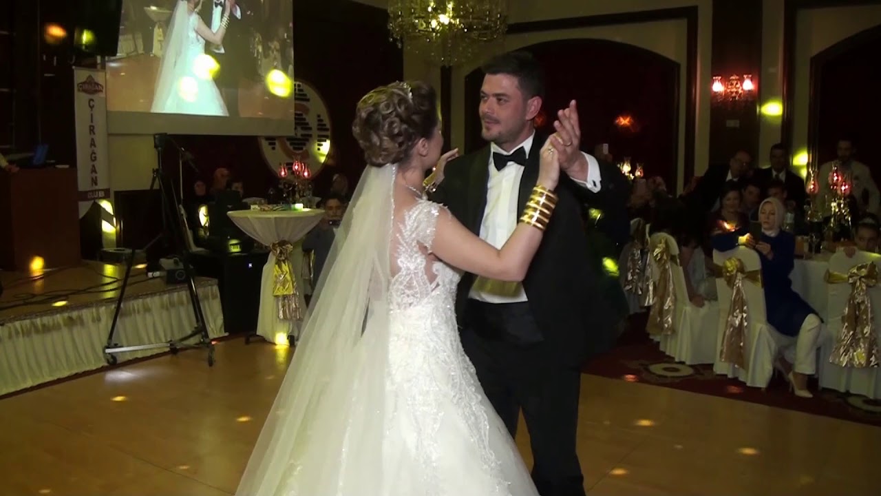 Türkiyenin en çok izlenen düğün dansı - YouTube
