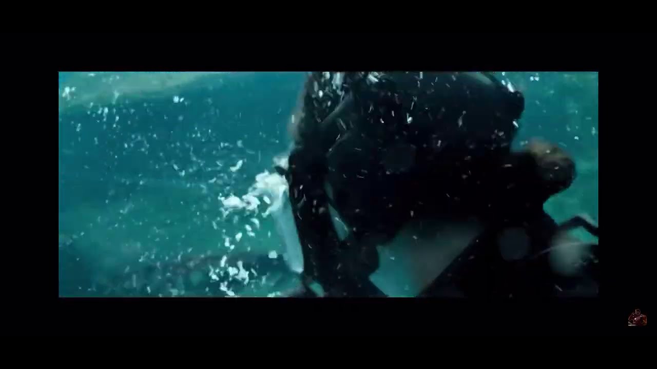 The Meg (2018) - Meg Vs. Cage Scene (4/10) | Horror King - YouTube