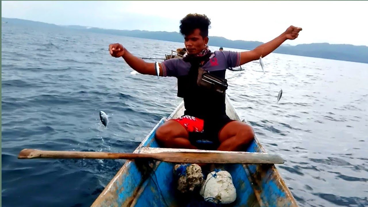 CARA mancing tradisional ikan kembung di rompon !! sekali strike dapat ...