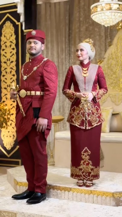 Sekitar istiadat berinai YM Raja Sarina Intan Badiyah & Muhammad Fidaus - YouTube