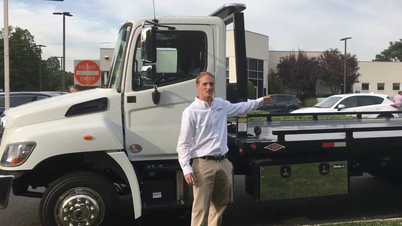 New HINO 258 Rollback Tow Truck - YouTube