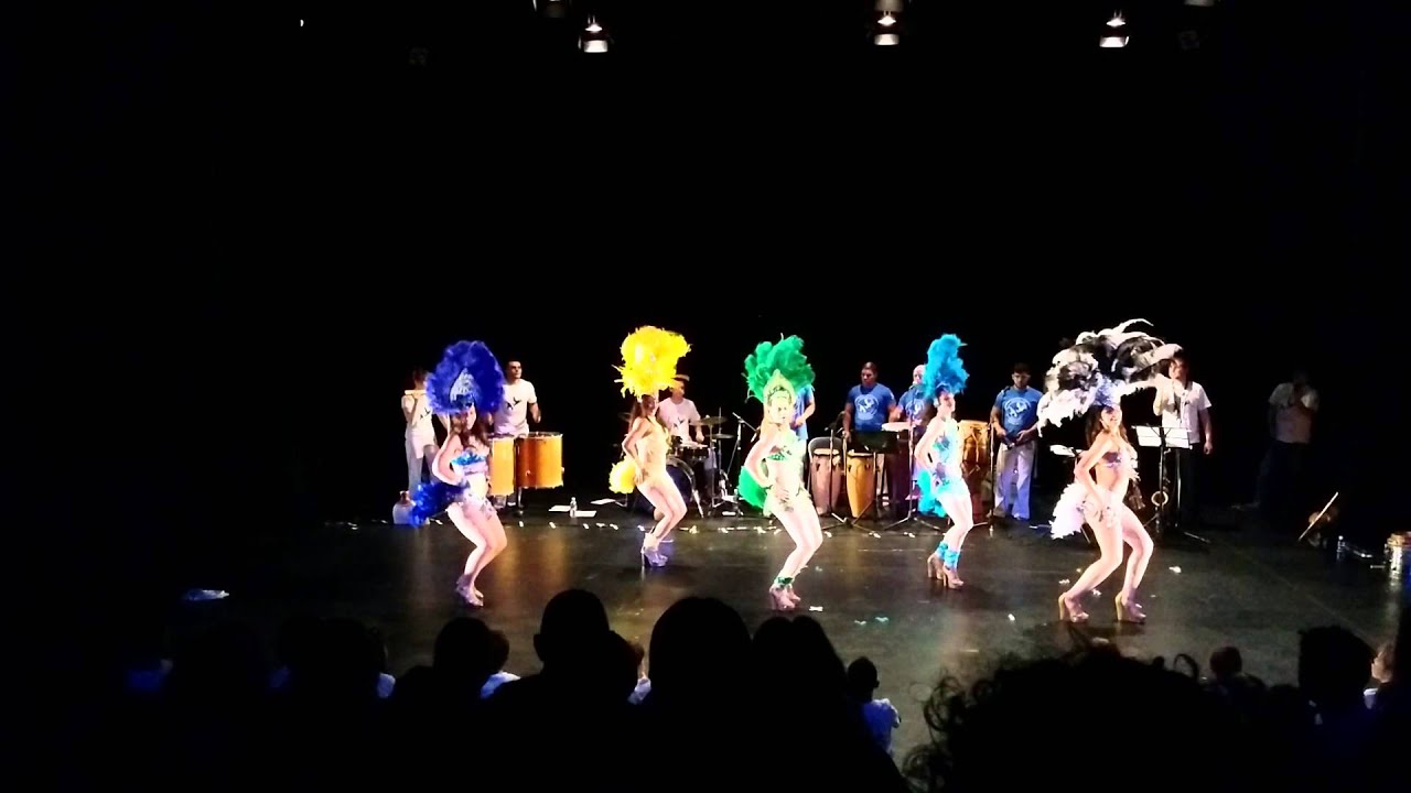 Samba Axe capoeira victoria B.C - YouTube