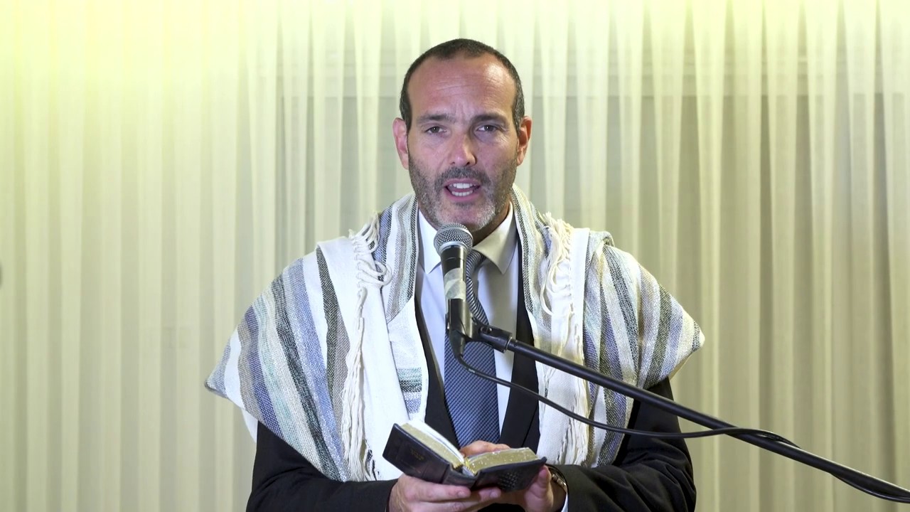 El Malei Rachamim performed by Cantor Shai Abramson: 2020 Virtual March ...