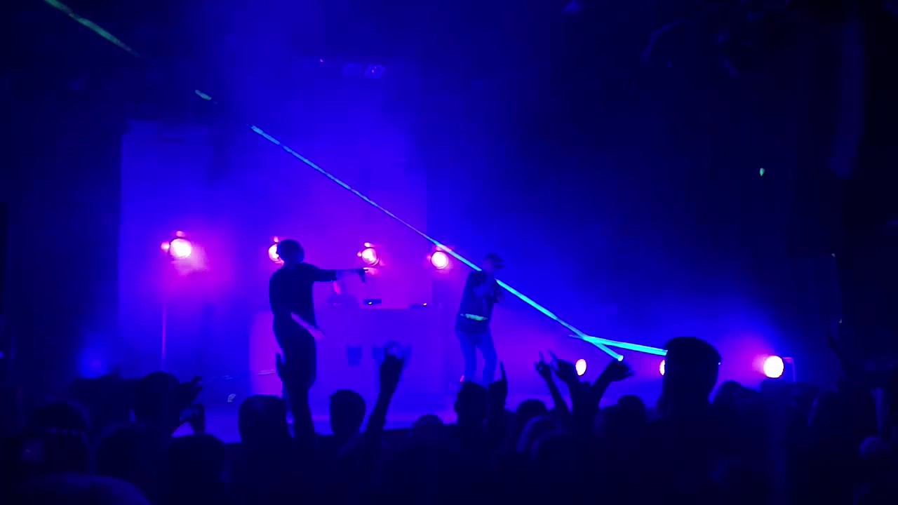 Dat Adam - Session live in Frankfurt - YouTube