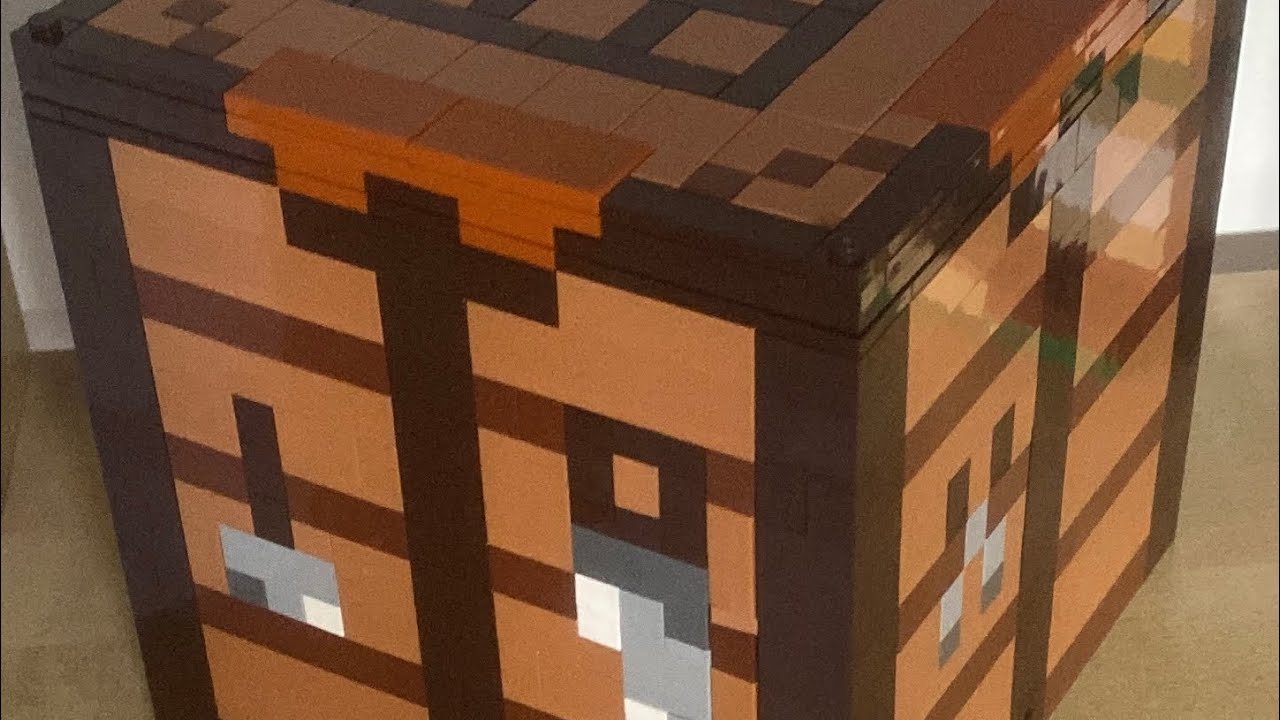 Building the Lego crafting table (3 of 3) - YouTube