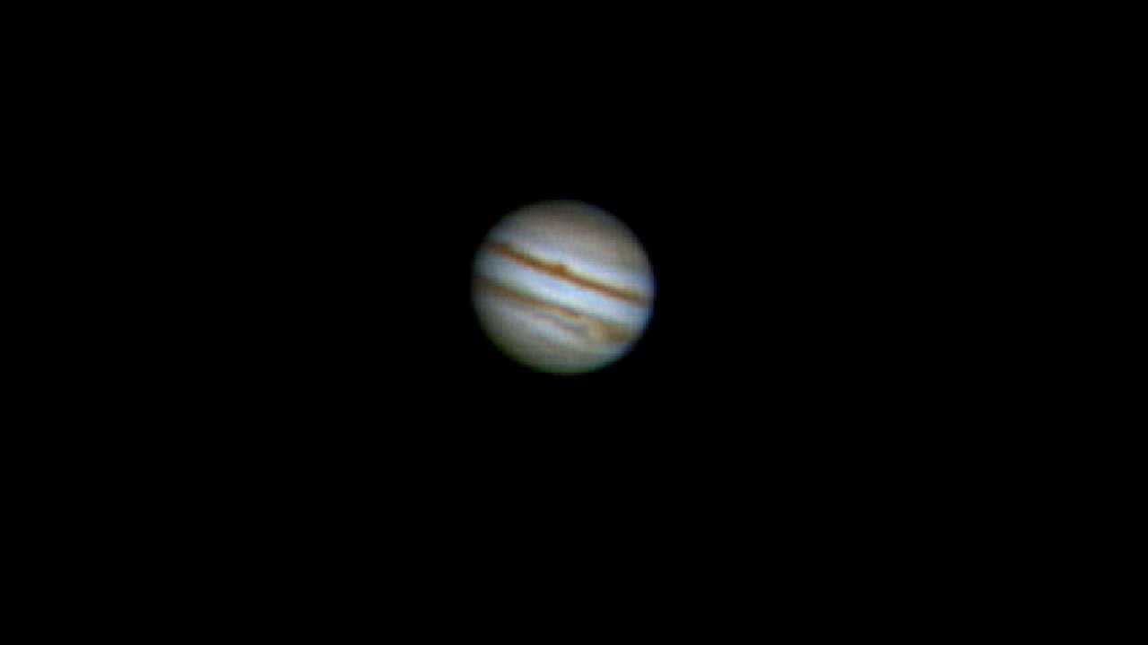 Saturn and Jupiter through Sky-Watcher 150/750 - YouTube