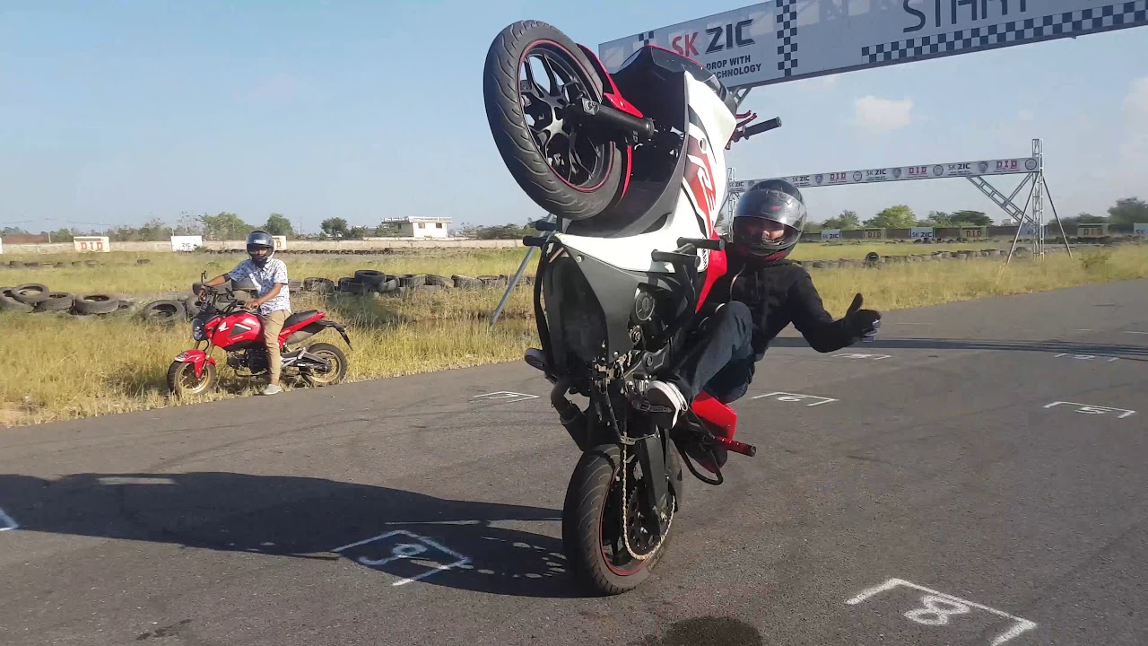 yamaha R3 stunt cambodia - YouTube