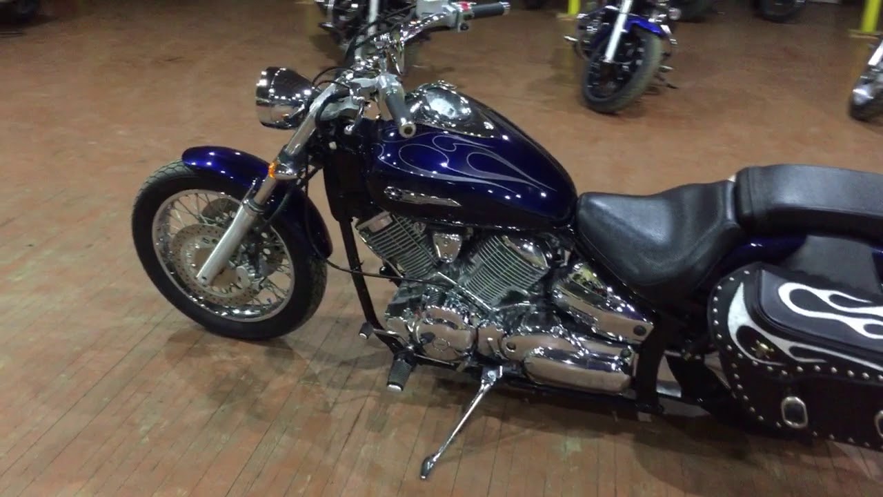 Yamaha XVS1100 DragStar Custom - YouTube