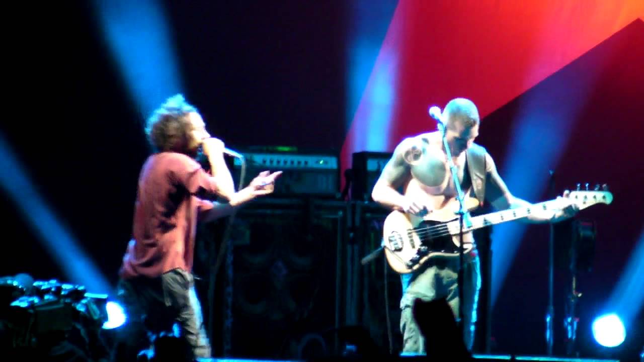 Rage Against The Machine "Guerrilla Radio" L.A. Rising, Coliseum 7/30 ...