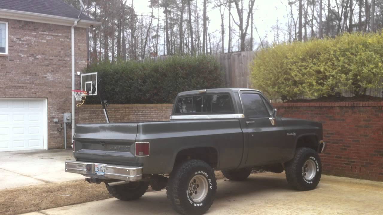 1981 Chevy K10 start up - YouTube