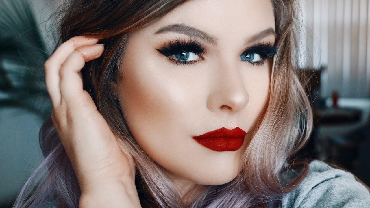 Glam Smokey Eye & Red Lips | Chelsea Sadler - YouTube