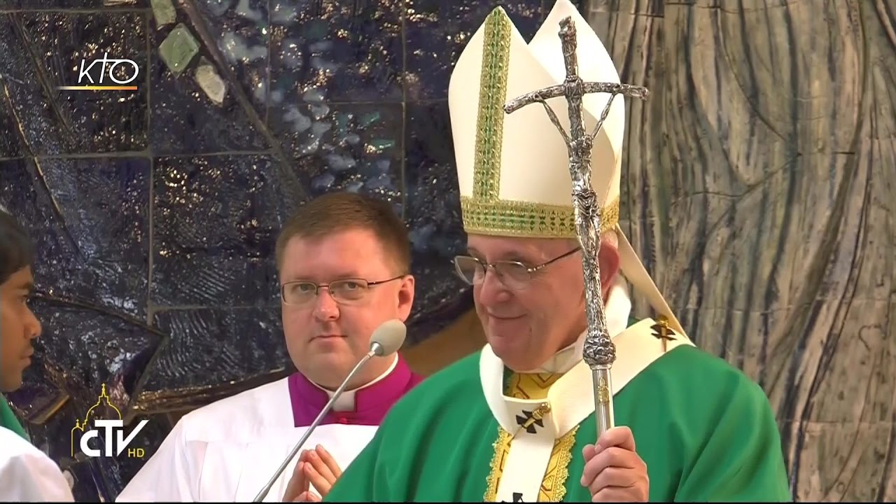 Angélus du Pape François à Bakou - YouTube