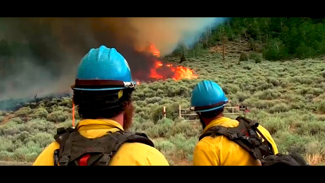 Deadly California Wildfire Ravages Homes Youtube