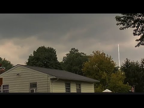 VIOLENT lightning strikes from today’s pop up storm. - YouTube