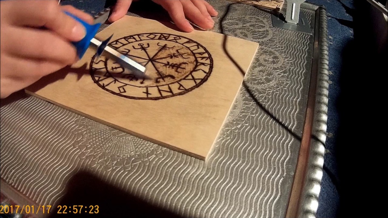 DIY pyrography fast-motion video - Vegvisir norse symbol - YouTube