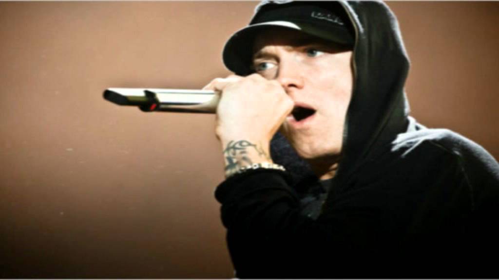 Eminem - Listen To Your Heart (Seanh Remix) - YouTube