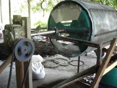 screening worm casting - YouTube