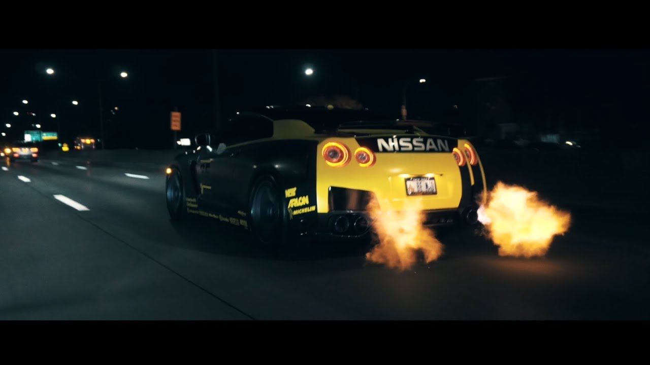 GTR Shooting Flames - YouTube