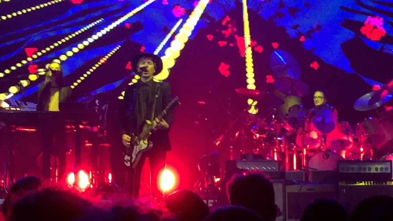 Beck - 'Dreams' (Live) - Brixton O2 Academy 28/06/2016 - YouTube