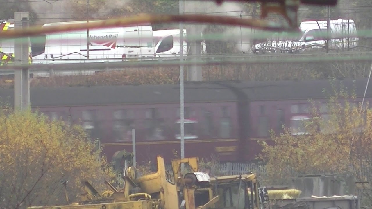 West Coast Railways Santa Special LMS 45562+LMS 46115 tnt WCR 47746 ...