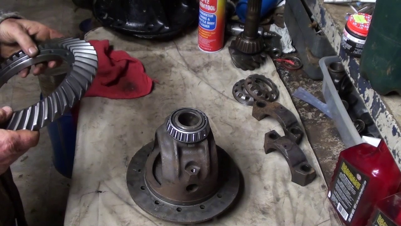 Crusty Old Grandad Diff Assemble - YouTube