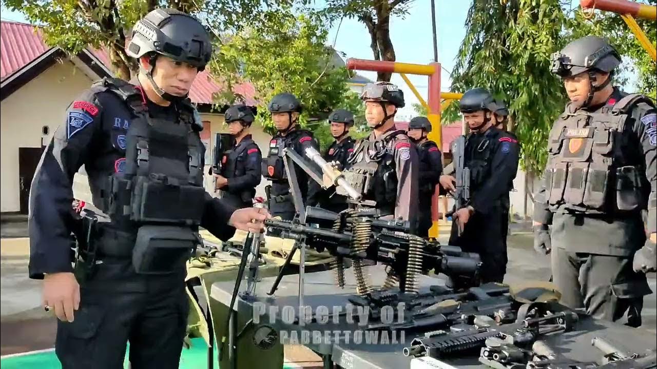 DANYON BRIMOB PAREPARE PIMPIN PELAKSANAAN APEL KESIAPSIAGAAN. - YouTube