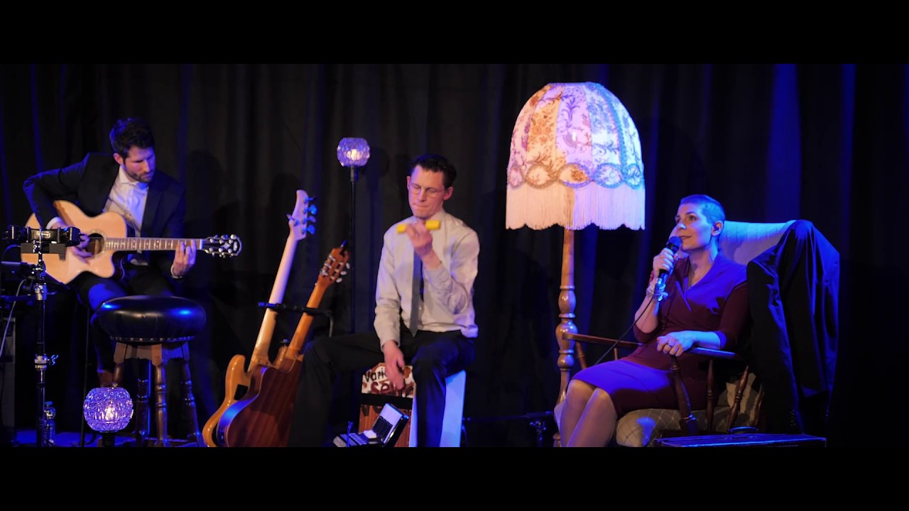 Kinga Bán // Kleiner // Wat fluistert vandaag - YouTube