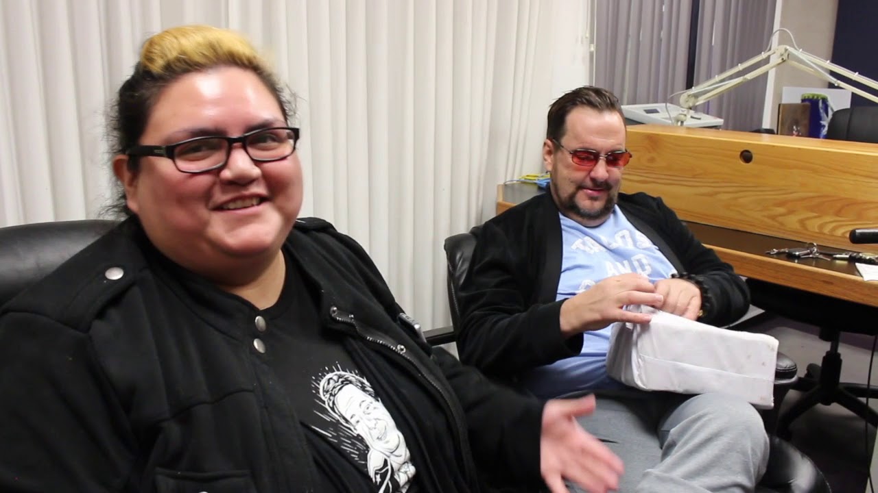 Zzz-Bay: Buzz is the Bono of Online Shopping - YouTube