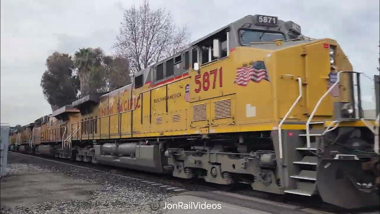 12/14/24 Pre: EB UP ZLAMQ passes Mission Mill Rd-1 - YouTube