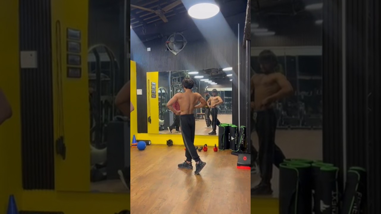 beck posing day 🔥 #posing #gym #shortvideo - YouTube
