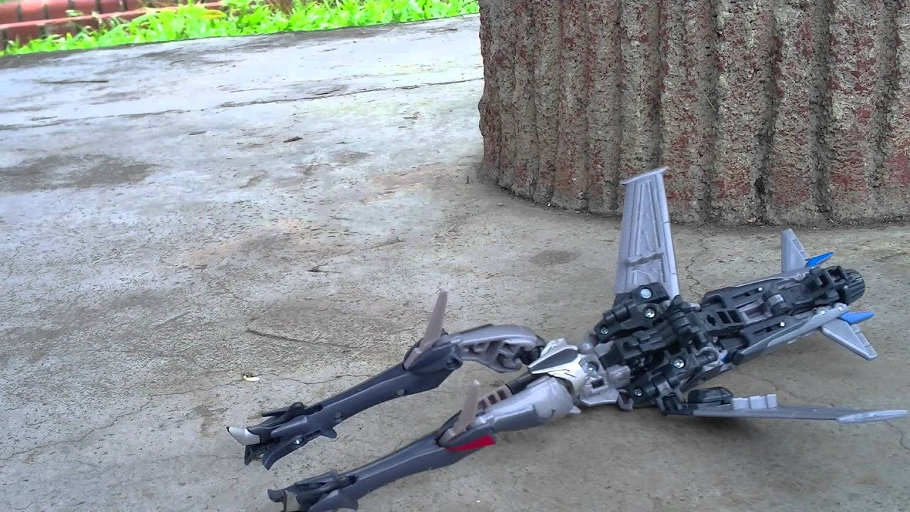Transformers Prime Starscream Robot to Vehicle mode Part 2 - YouTube