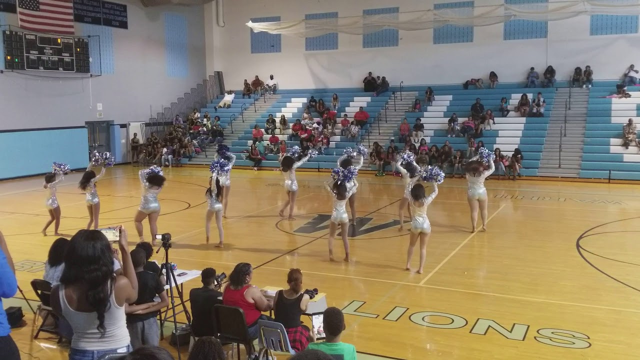 Dynamic Angels Sr. Pom pom - YouTube