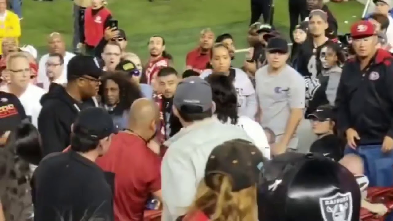 49ers vs Raiders game fight - YouTube