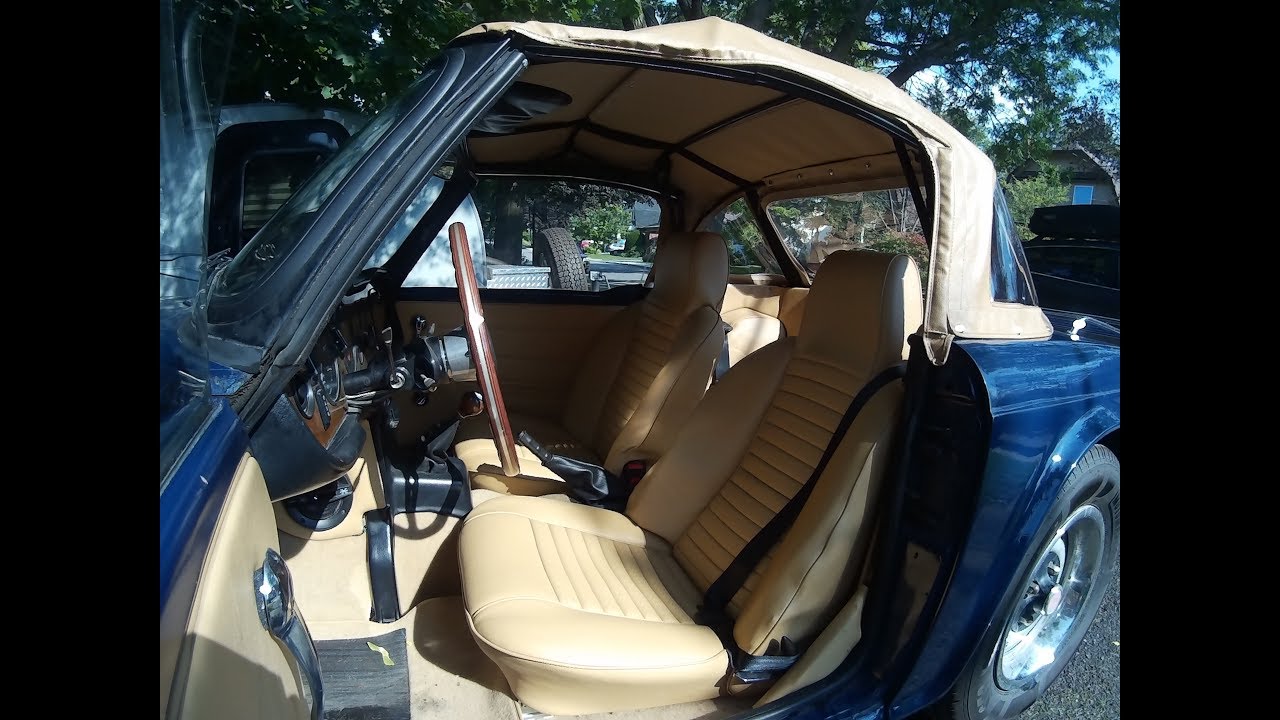 Triumph TR6 1972, New Convertible Top - YouTube