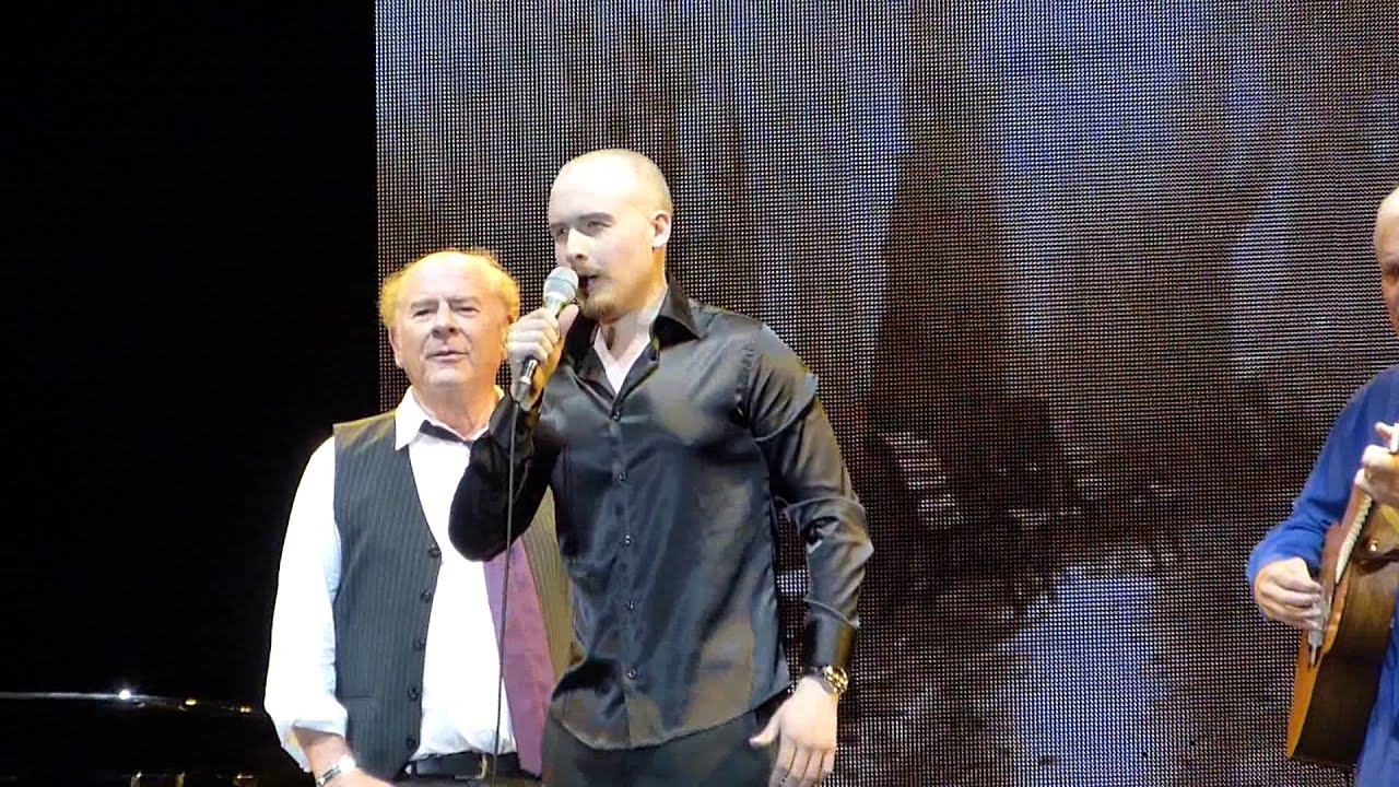 Art Garfunkel and his son in Tel-Aviv, ארט גרפונקל ובנו בתל-אביב, Let ...