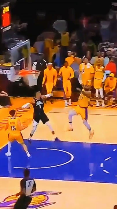 #basketball lebron James slam dunk⛹️🏀😲 - YouTube