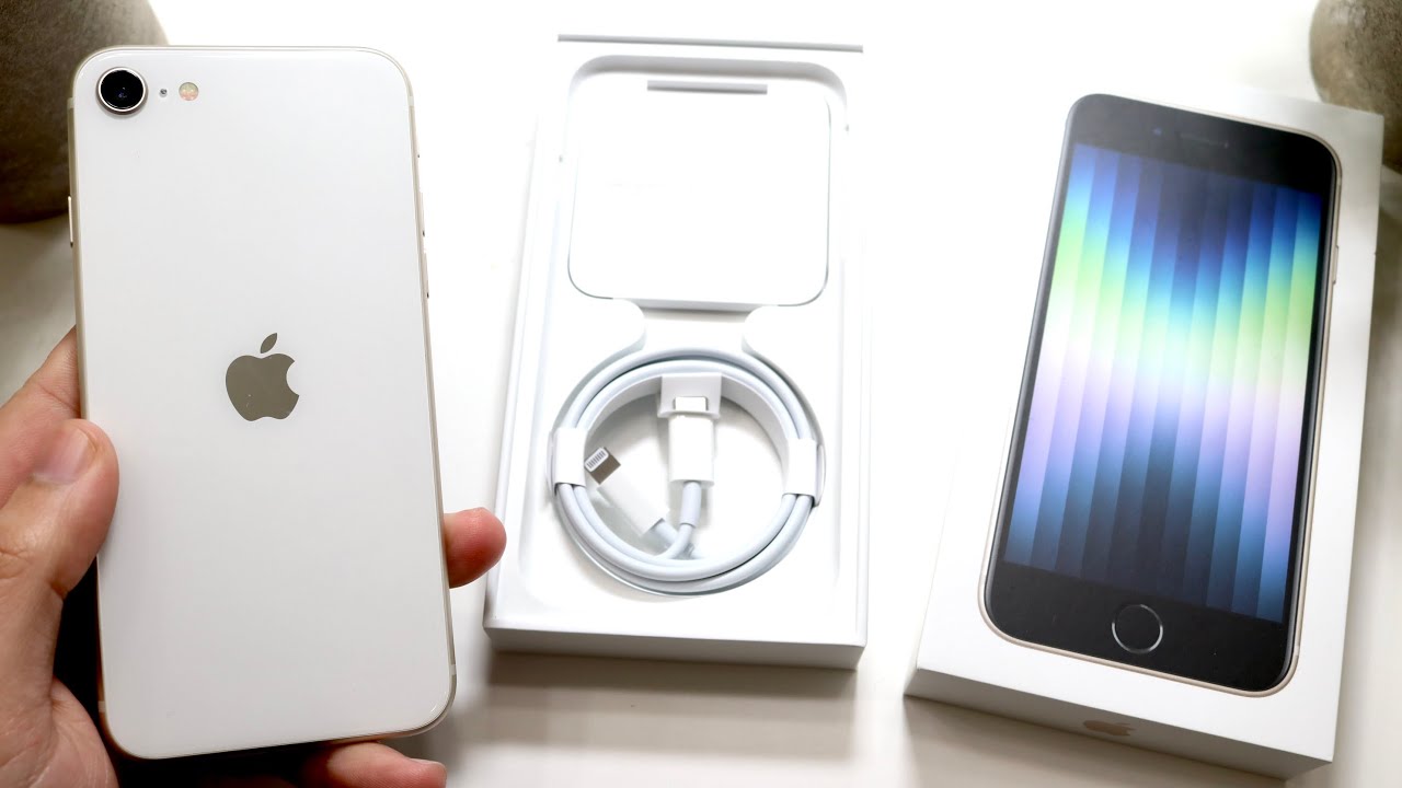 iPhone SE (2022) Unboxing - YouTube