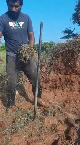 How to prepare mud for plastering Earthbag wall - YouTube