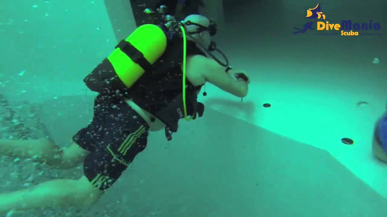 Divemania Scuba at Nemo 33 - YouTube