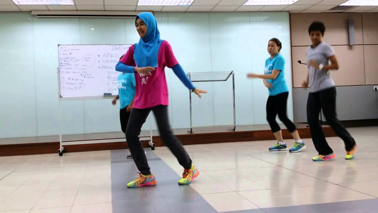 All about that bass choreography by adasandha - YouTube