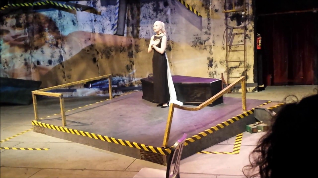 Twelfth Night Act 1 Scene 5 - YouTube