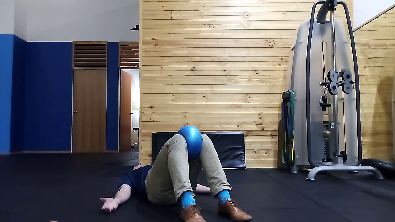 Isometric Adductor Squeeze - YouTube