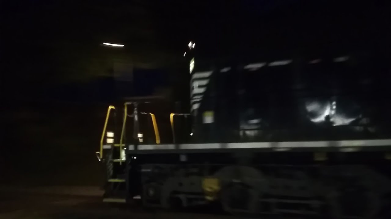 FULL LENGTH Freight Train Full Events of the evening. Extra footage ...