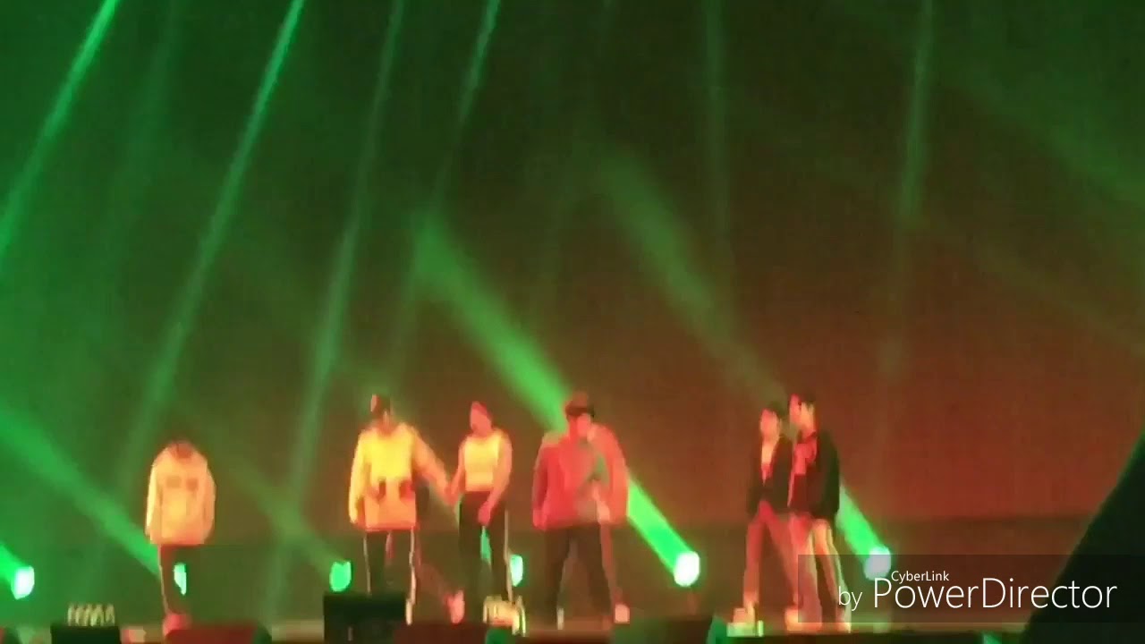 EXO - Power live performance @ fanmeeting - YouTube