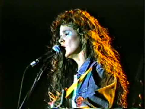 Nicolette Larson Strawberry '86